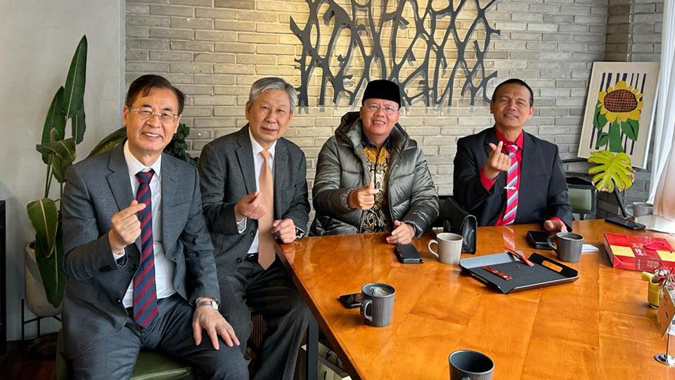 Genius Umar Bertemu Sekretaris Senior Presiden Korea, Seung Kyoo Kang ...