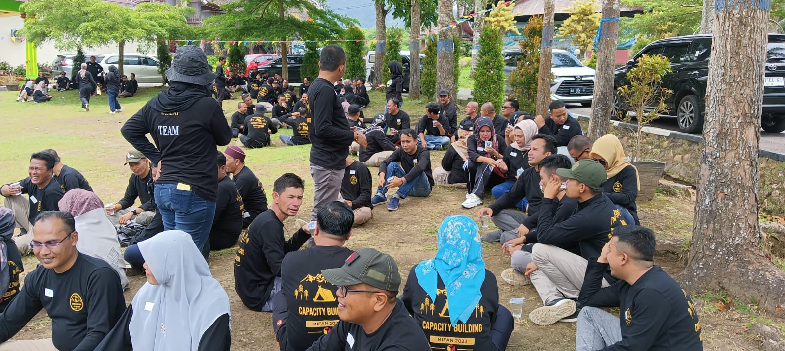 Sukses Merangkai Spanduk Capacity Building, Bukti Soliditas Keluarga ...