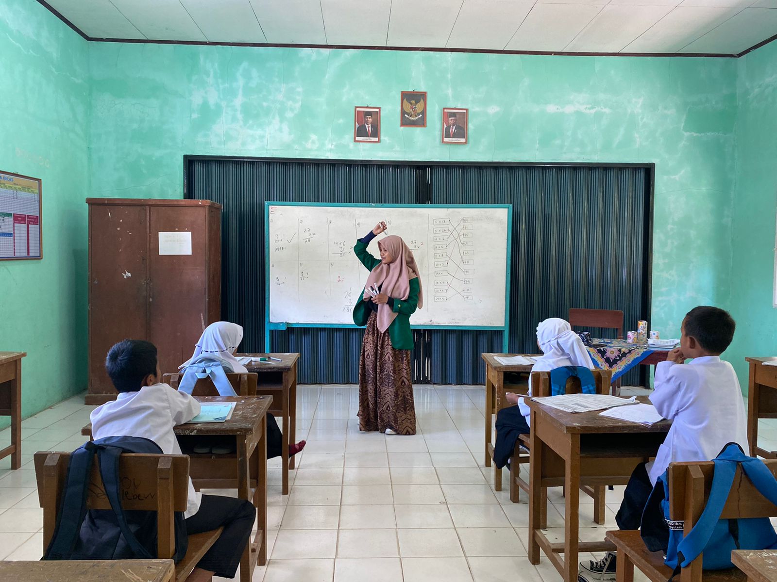Pengabdian Akademik, Mahasiswa KKN UNAND Mengajar di Sekolah Dasar ...