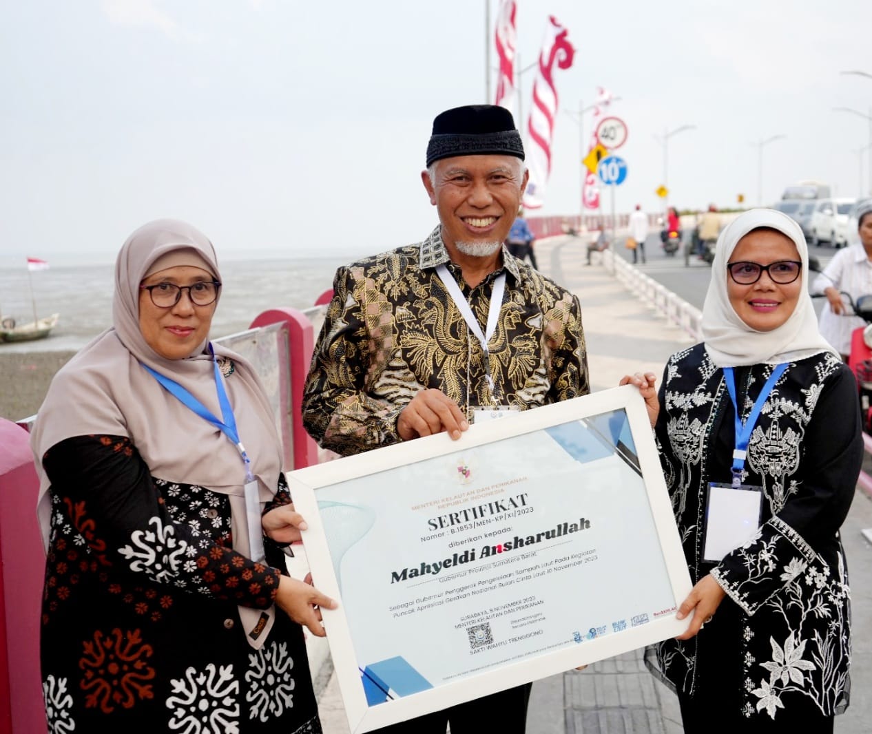 Gubernur Sumbar Diberi Penghargaan sebagai Penggerak Pengelolaan Sampah ...