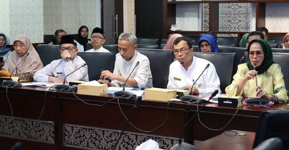 Bahas RAPBD 2024, Komisi V DPRD Sumbar Gelar Rapat Kerja Bersama Mitra - Tribun Sumbar
