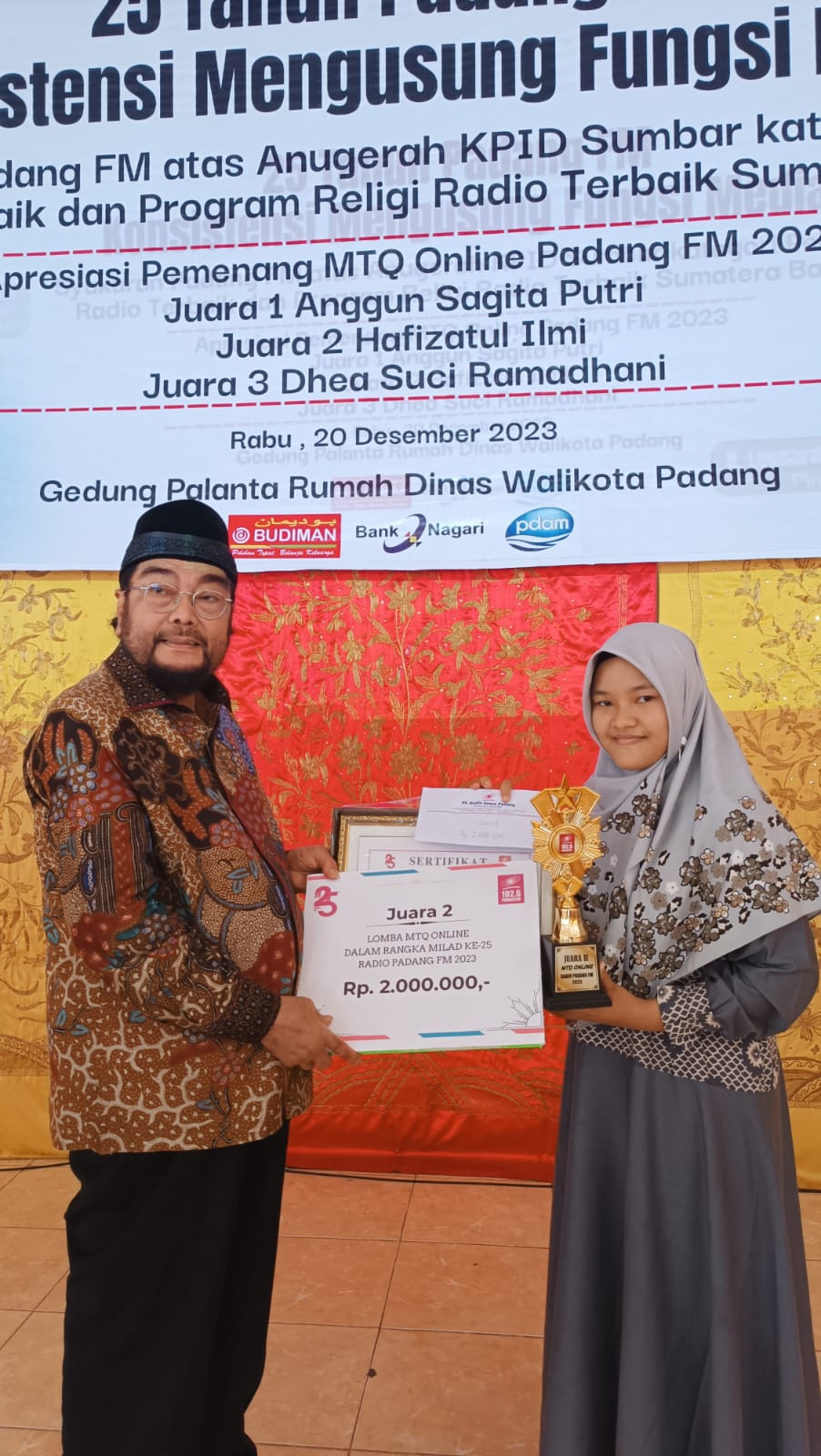 HUT Radio Padang FM, ke-25 Tahun, H.Leonardy Harmainy : Radio ini Lahir ...