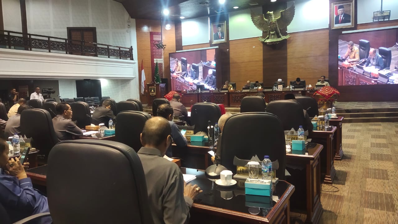 Perda Sah, Keterbukaan Informasi Publik No Limits - FixSumbar.com